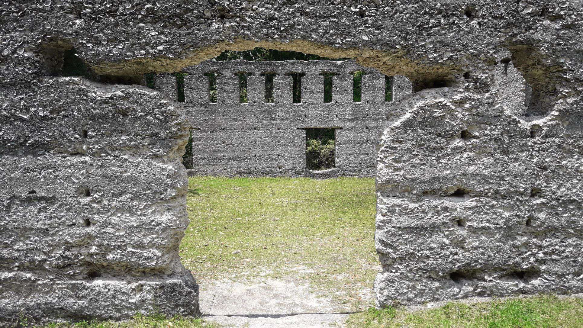 Tabby: A Purrfect Building Material - Molly's Old South Tours